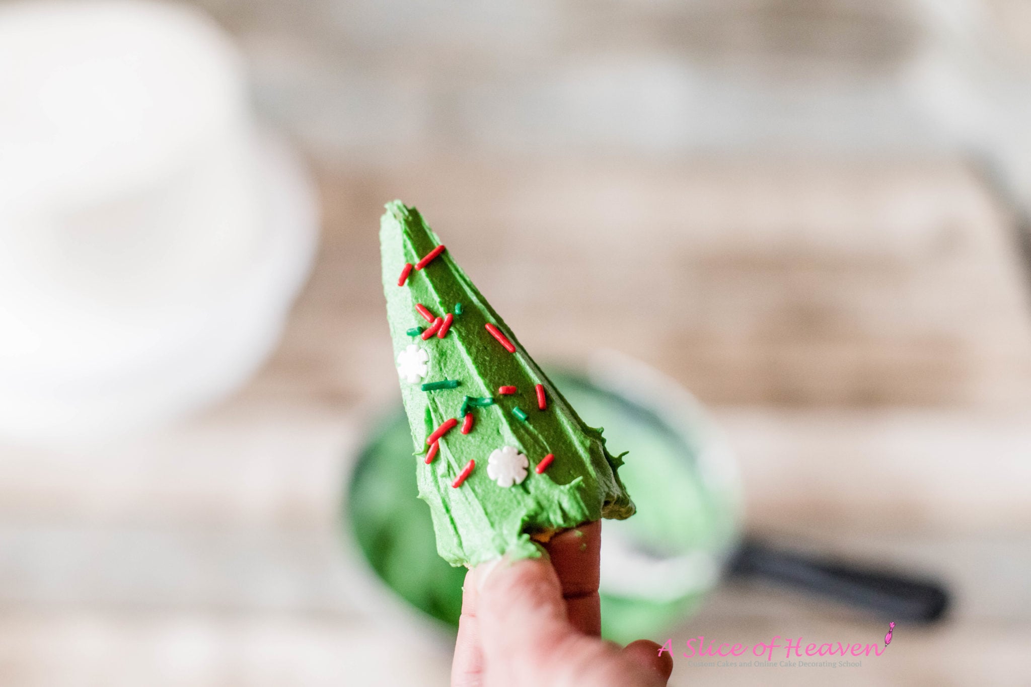 Easy Holiday Cake Decoration Ideas – Part II (Ice Cream Cone Christmas ...