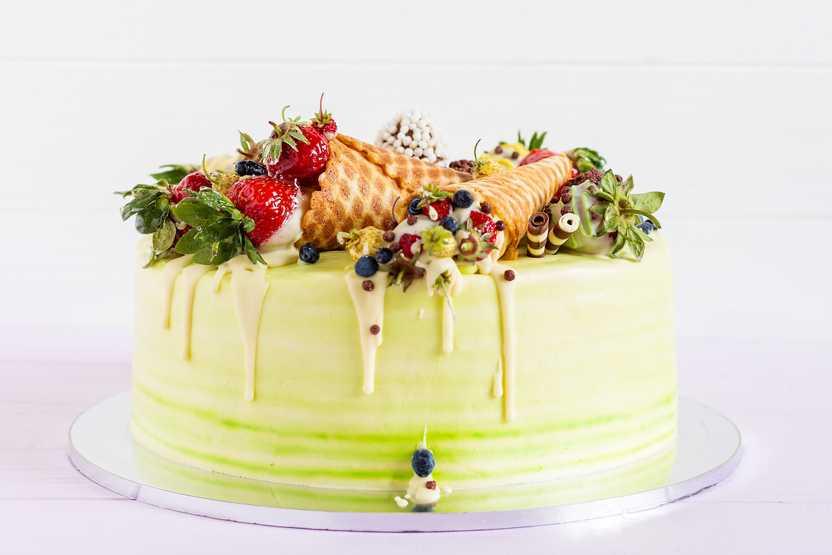 Summer Cake Decorating Ideas: 10 Fun and Easy Designs to Try at Home ...